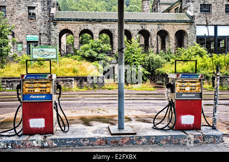 Itmann Company Store and Office, Itmann, Wyoming County, West Virginia ...