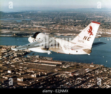 An S-3A Viking aircraft of Air Anti-Submarine Warfare Squadron 32 (VS ...
