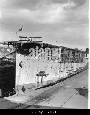 The USS Langley (CV-1), commissioned in 1925, was the first U.S. Navy ...