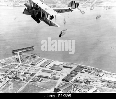 The Martin MBT, a biplane bomber developed by Glenn L. Martin Company ...