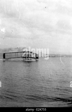 The Burgess-Dunne Hydro, built in 1915, was a unique seaplane designed ...