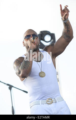 Flo Rida performs live on NBC's 'Today' on location at Loews Hotel in ...