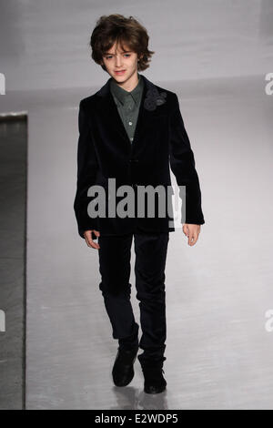 Bonnie Young Fall/Winter 2013 Fashion Show at Industria Superstudio ...