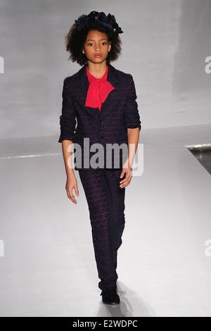 Bonnie Young Fall/Winter 2013 Fashion Show at Industria Superstudio ...