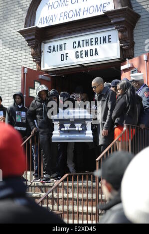 Funeral for slain teen Kimani Gray held at St. Catherine of Genoa ...