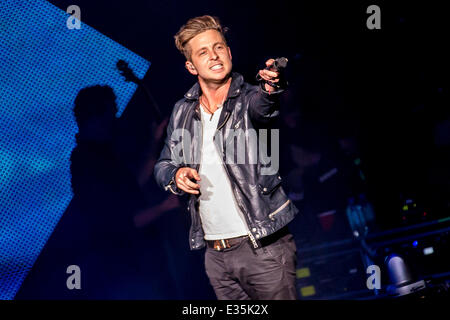 Clarkston, Michigan, USA. 21st June, 2014. RYAN TEDDER of ONEREPUBLIC ...