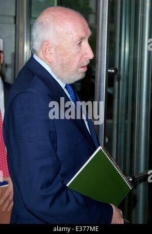 Liam Gallagher's attorneys William Beslow and Raoul Felder arrive at ...