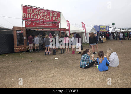 Reading Festival 2013 - Day 3 Featuring: Atmosphere Where: Reading ...