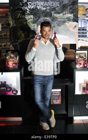 Peter Andre launches his new fragrances 'Forever' and 'Forever Young ...