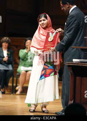 Malala Yousafzai, education activist from Pakistan who was shot by the ...