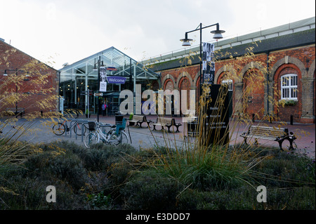 Shops at Swindon Designer Outlet Stores, Swindon, Wiltshire, England ...