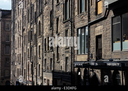 Tenements of Edinburgh's Old Town, Niddry Street Stock Photo - Alamy