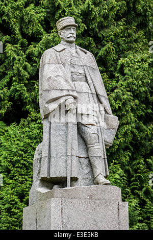 Statue of general Ferdinand Foch at the Glade of the Armistice Stock ...