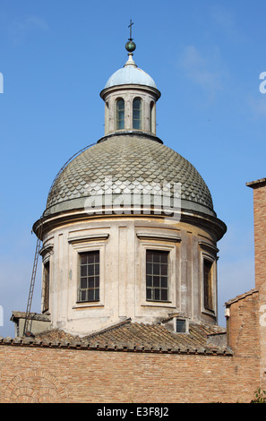 Scenic dome view of the Renaissance style Saint Peter's Basilica in ...
