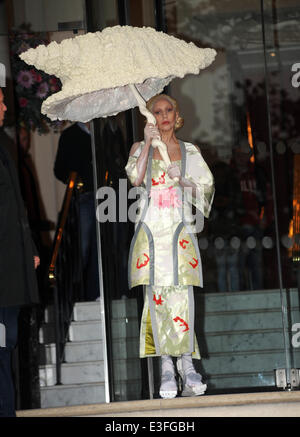 Lady Gaga leaves her hotel Featuring: Lady Gaga Where: London, United ...