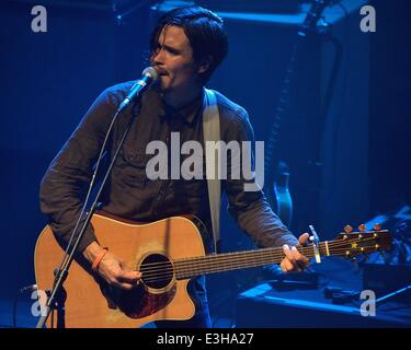 Americain Band from Utah Joshua James supporting The Temperance ...