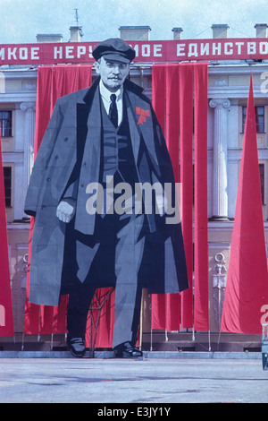 Russian Communist propaganda poster 'Lenin at the Tribune', 1920 Stock ...