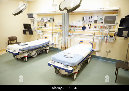 View Of Empty Emergency Room Stock Photo - Alamy