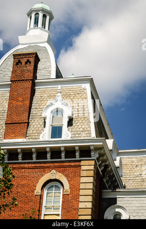 Old Main, Washington & Jefferson College, Washington, Pennsylvania ...