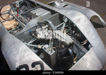 Interior and chassis details of Rex McCandless R2, 4-wheel drive, 500cc ...