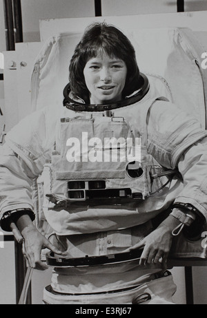 Anna Fisher was one of NASA's first female astronauts, known for her ...