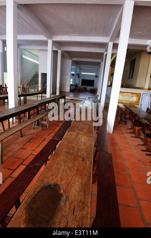 Long dining table / tables and benches for passenger meals / eating ...