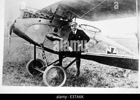 The Halberstadt CL II was a German World War I aircraft, a light bomber ...