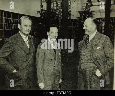 Ford Reps : Consolidated/Convair Aircraft Factory San Diego Stock Photo ...