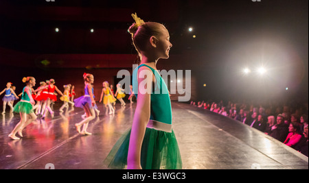 Dance performance during the Children's Festival, Reykjavik, Iceland ...