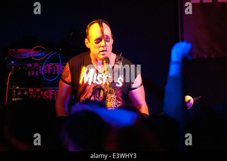 Singer Jerry Only (Gerrard Caiafa) performing with The Misfits ...
