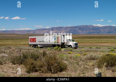 A Vons grocery store delivery truck with the inscription , "Ingredients ...