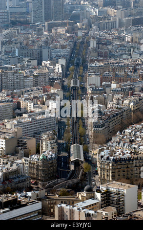 AJAXNETPHOTO - FRANCE, PARIS. 6 APL 2006. - SUBURBS - RESIDENTIAL ...