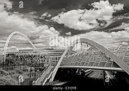 The White Horse Bridge across Wembley Stadium railway station showing ...
