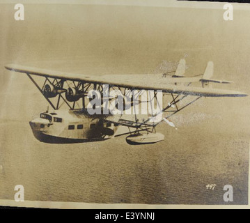 Sikorsky S40 of Pan American Airways Stock Photo - Alamy