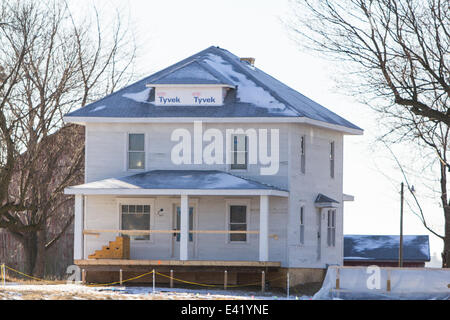 Batman vs Superman 'Kent Farm' film set construction Where: Yorkville ...