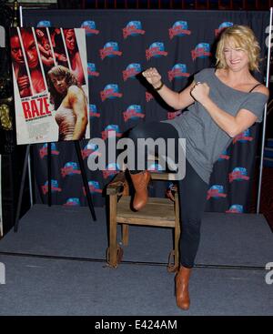 Zoe Bell - Meet and Greet - Stunt woman and actress heads to the Big ...
