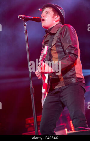 Singer Patrick Stump of the music group Fall Out Boy performs at the ...