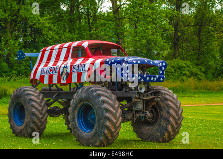 American Monster Truck Stock Photo - Alamy