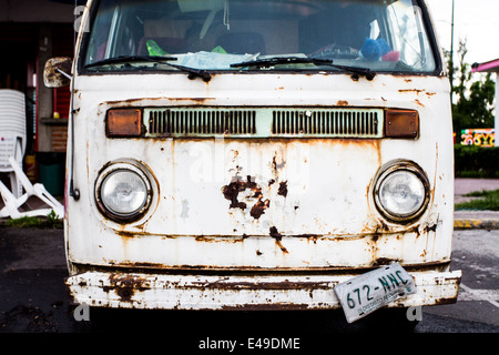 Rusty White Van Stock Photo - Alamy