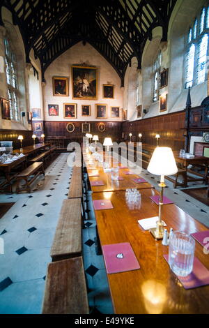 Exeter College dining hall, University of Oxford, Oxfordshire, England ...