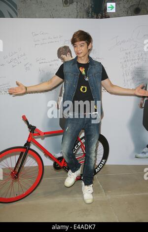 Taipei. 6th July, 2014. Calvin Chen and actress Zhou Xiaohan attend ...