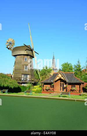 The Wraysbury Windmill and Bowling Club, The Green, Wraysbury ...