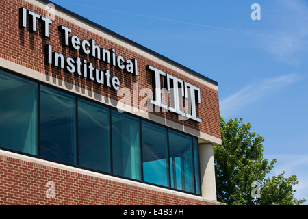 An ITT Technical Institute for-profit college location in Chantilly ...