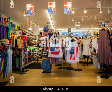 An American Apparel store in the Chelsea neighborhood of New York on ...
