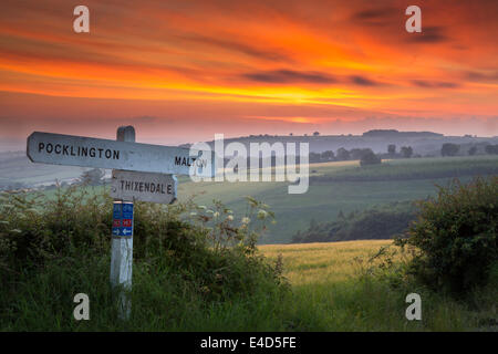 Sunset over the vale of York from Crayke village in north Yorkshire ...