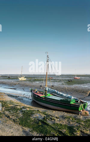 Historic restored cockle boat Endeavour LO41 world war 2 Dunkirk Little ...