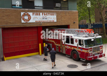 Fire station, Harlem, New York City, USA, America Stock Photo - Alamy