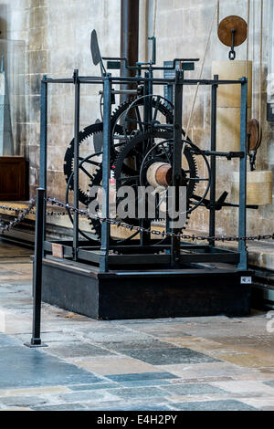The oldest working medieval clock in the world in Salisbury Cathedral ...