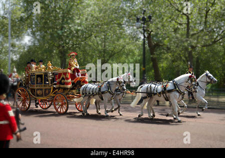 The Royal coach with Queen Elizabeth 11 and Prince Phillip on the way ...