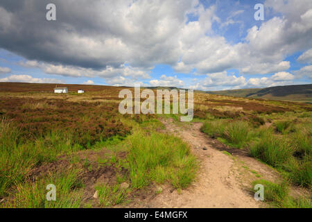 Shooting cabin off Snake Path on Middle Moor above Hayfield, Peak ...